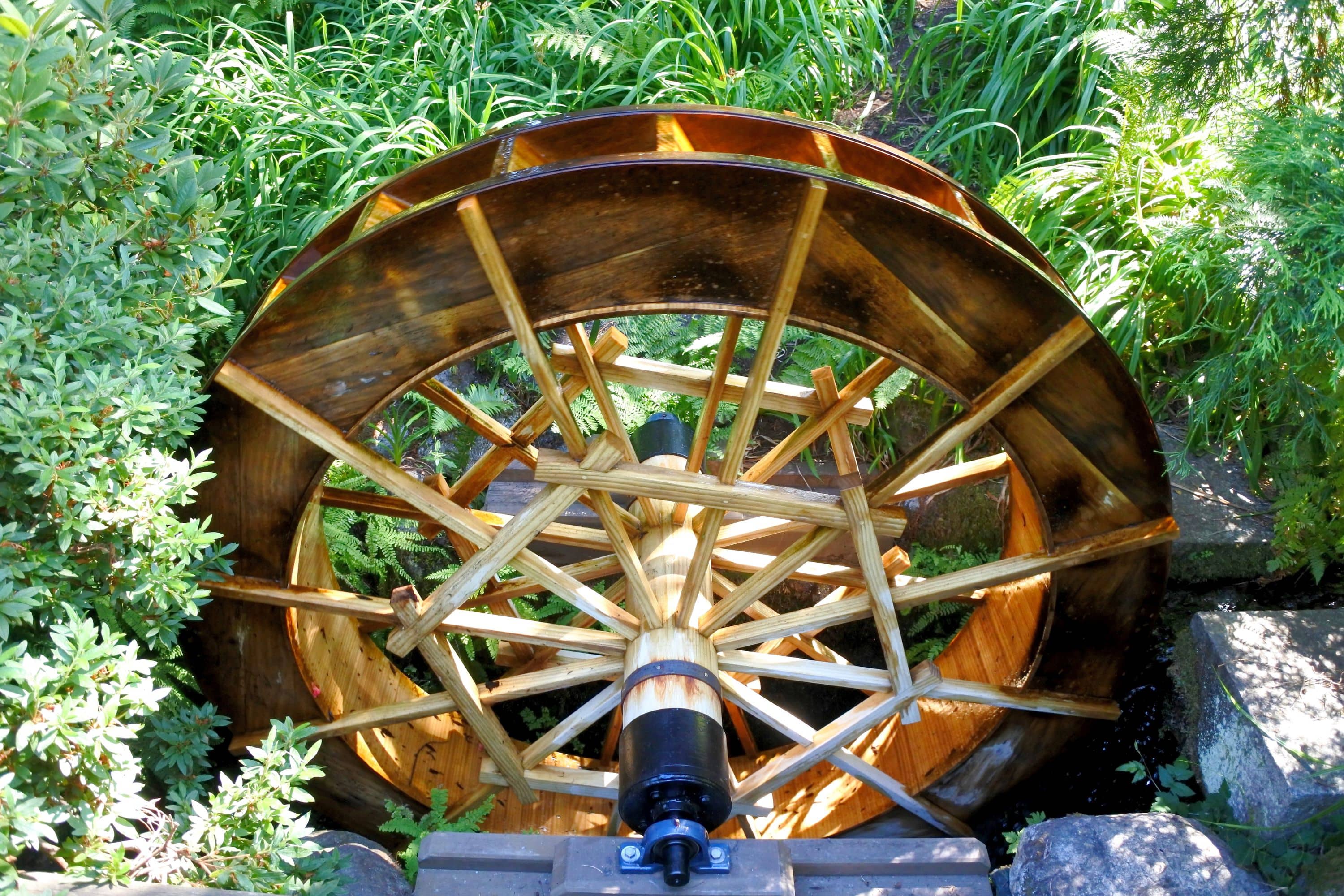 Sierra | Accoya wood water wheel graces Hatley Park’s Japanese garden